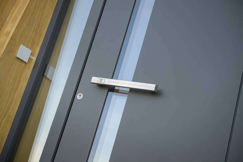 Smart Home Doors: Advanced Smart Locks for Enhanced Security and ...