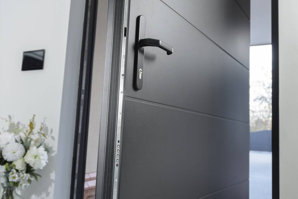 Aluminium Pivot Doors S-700 | Spitfire Front Doors UK