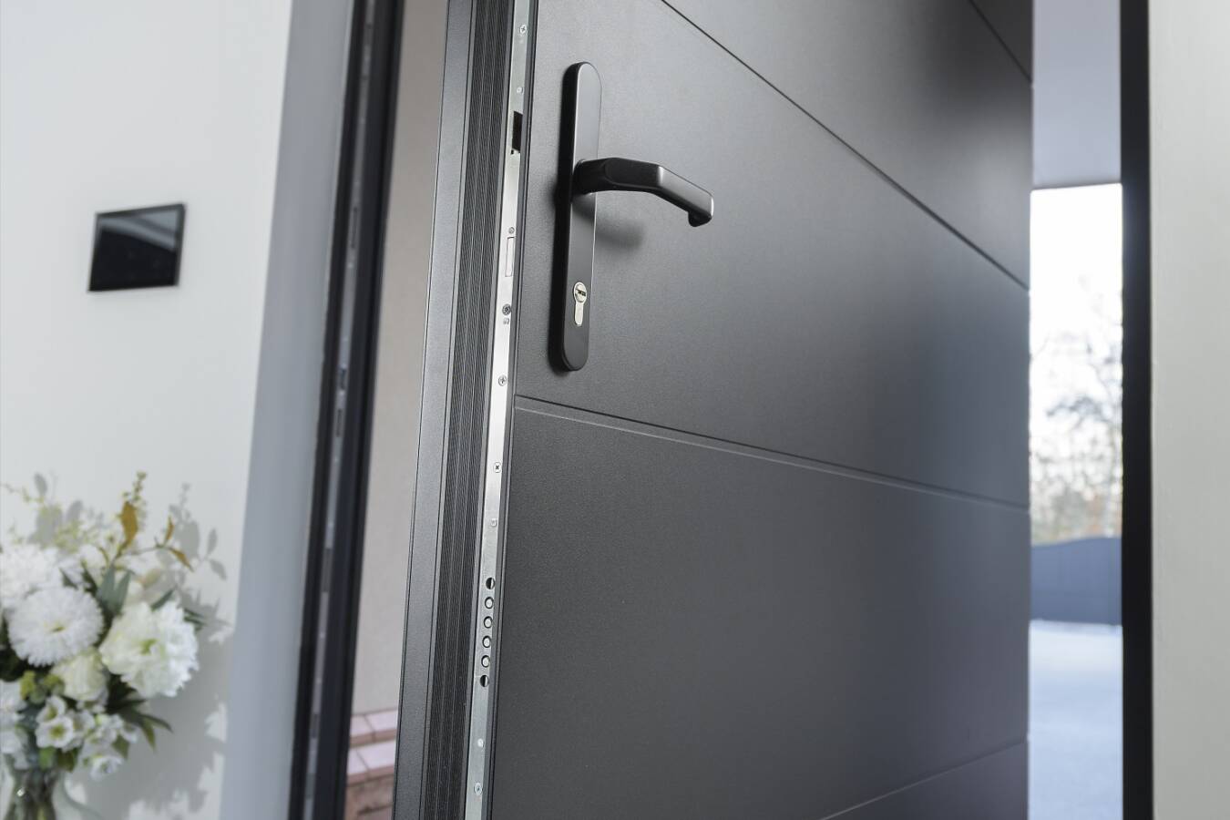 Aluminium Pivot Doors S-700 | Spitfire Front Doors UK