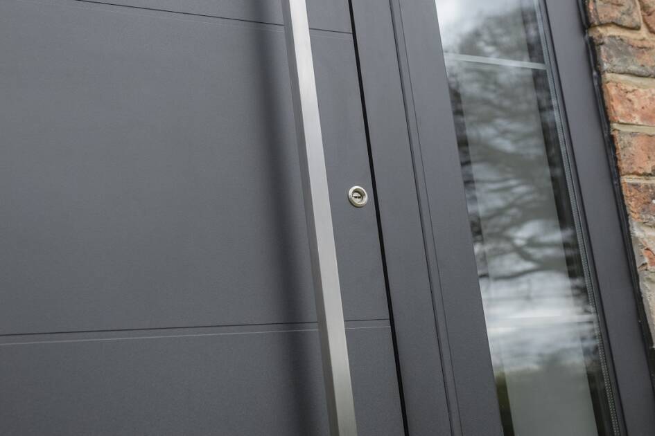 S-200 Aluminium Entrance Doors : Spitfire Doors UK